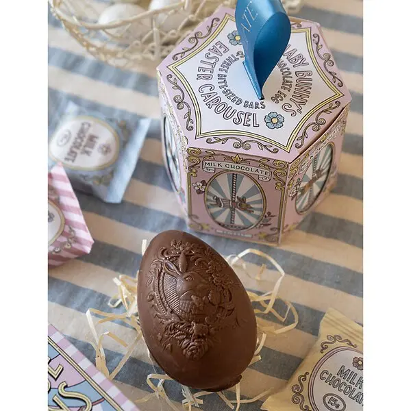 THE CHOCOLATE GIFT COMPANY Easter Carousel Chocolate Egg 110g