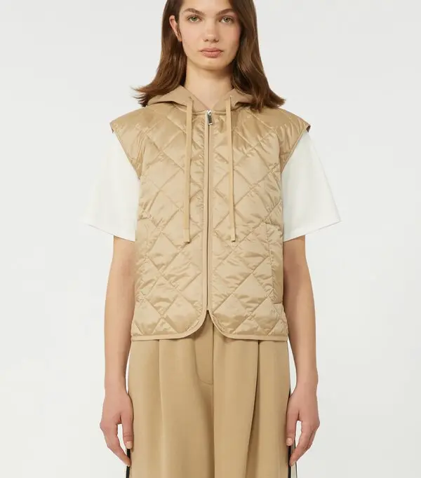 Max Mara Padded Quilted Gilet - Beige