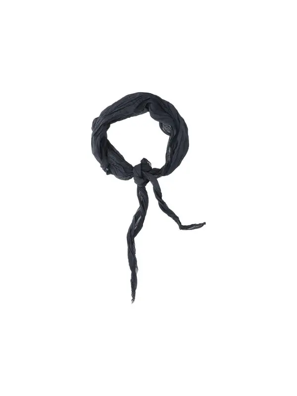 Ami Curled Scarf - Black