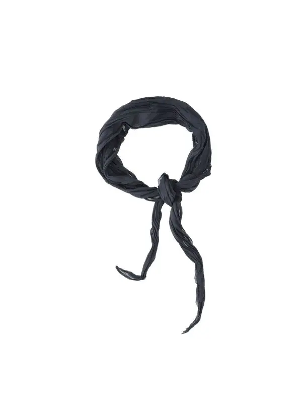 Ami Curled Scarf - Black