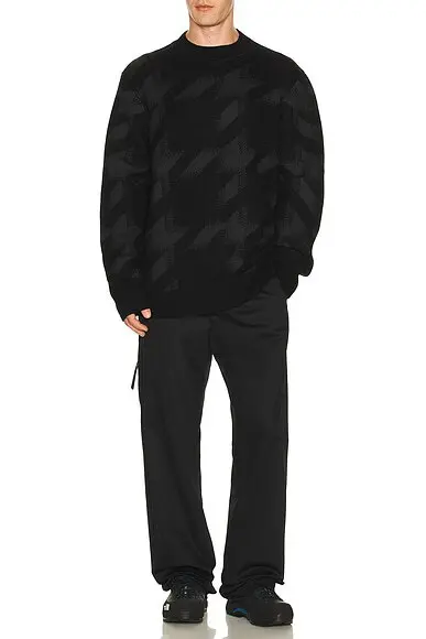 Perfect Moment Cole Crew Neck Sweater With Geometric Pattern