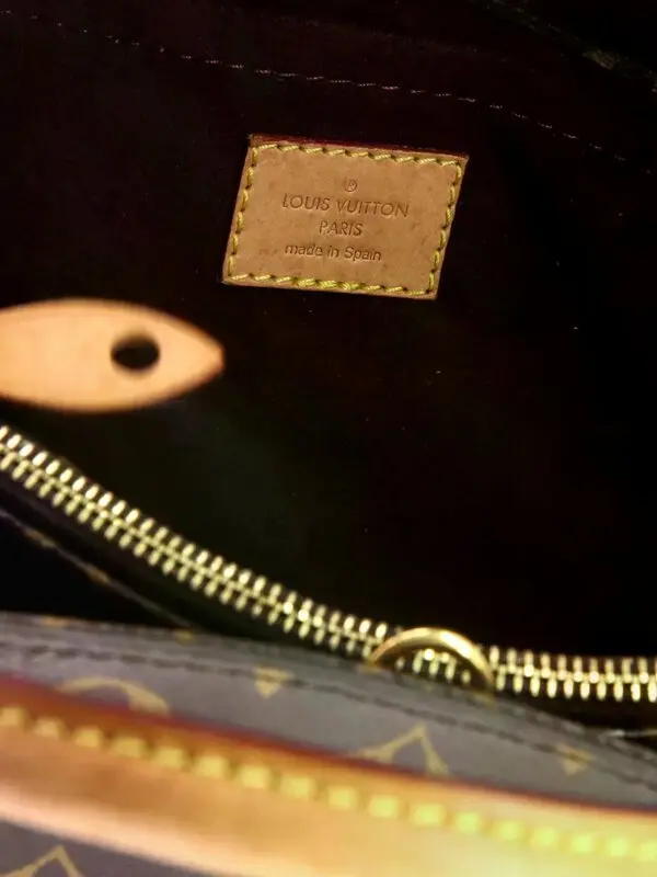 LOUIS VUITTON Montaigne Handbag Monogram Canvas Mm