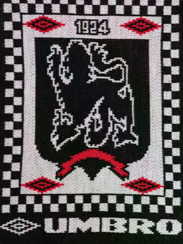 UMBRO Fringed Patterned Scarf