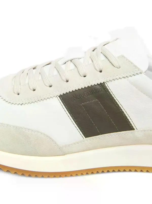 NEROGIARDINI Striped Detail Panelled Sneakers - White