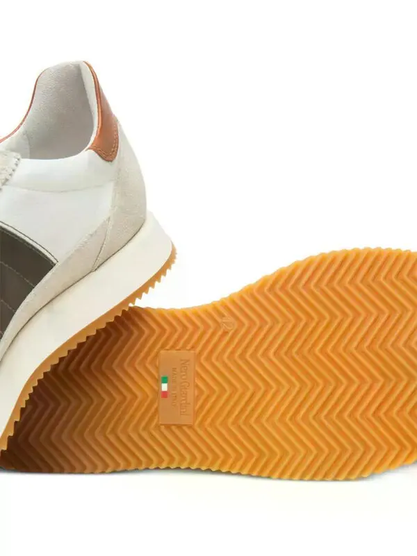 NEROGIARDINI Striped Detail Panelled Sneakers - White
