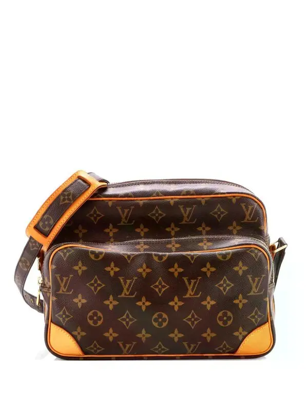 LOUIS VUITTON Nil Messenger Bag Monogram Canvas 28 - Brown