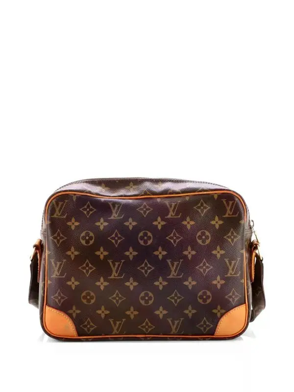 LOUIS VUITTON Nil Messenger Bag Monogram Canvas 28 - Brown