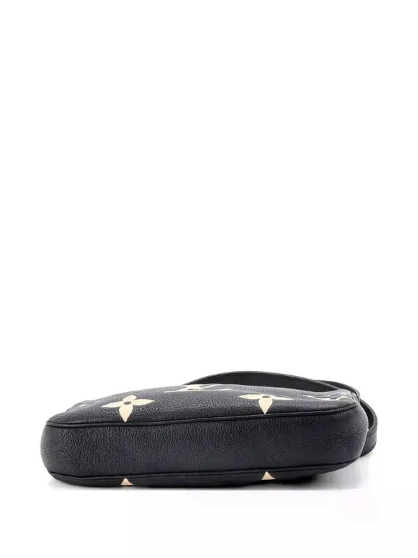 LOUIS VUITTON Multi Pochette Accessoires Bicolor Monogram Empreinte Giant - Black