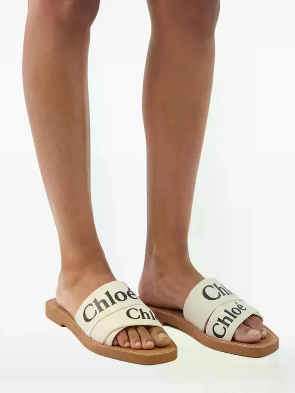 Chloé Woody Logo-detail Slides - Neutrals