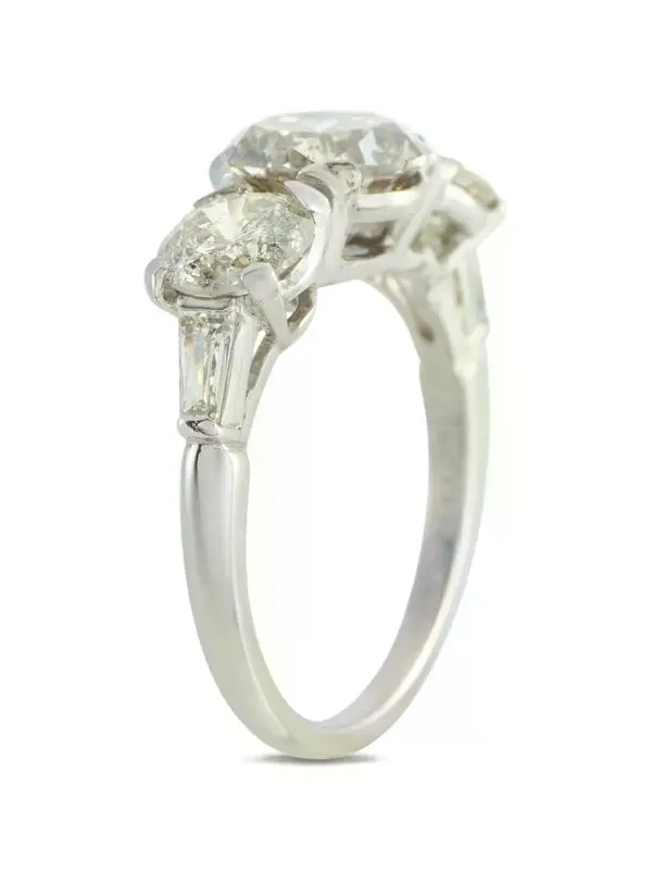 LB EXCLUSIVE Embellished Diamond Ring