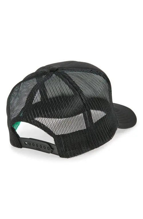 FRIDAY FEELIN’ Main Character Trucker Hat