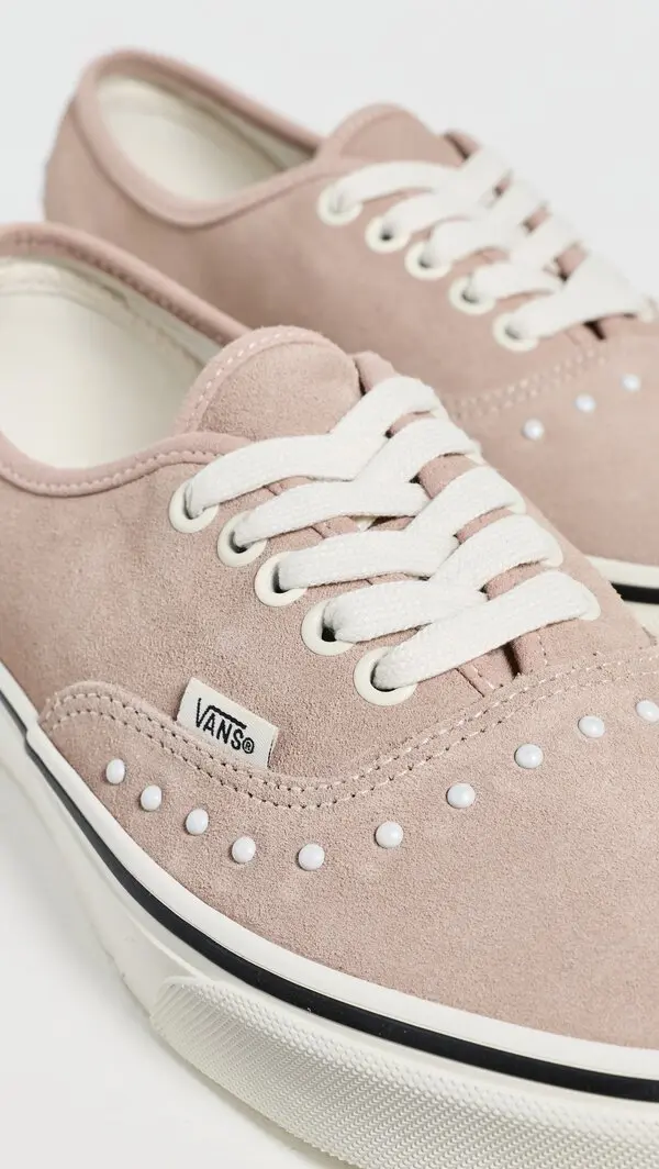 VANS Authentic Sneakers