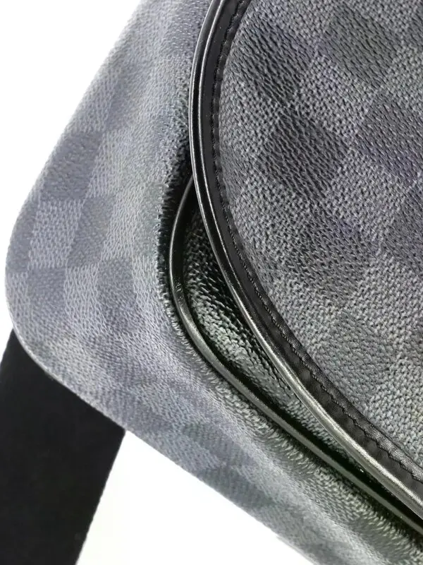 LOUIS VUITTON Renzo Messenger Bag Damier Graphite