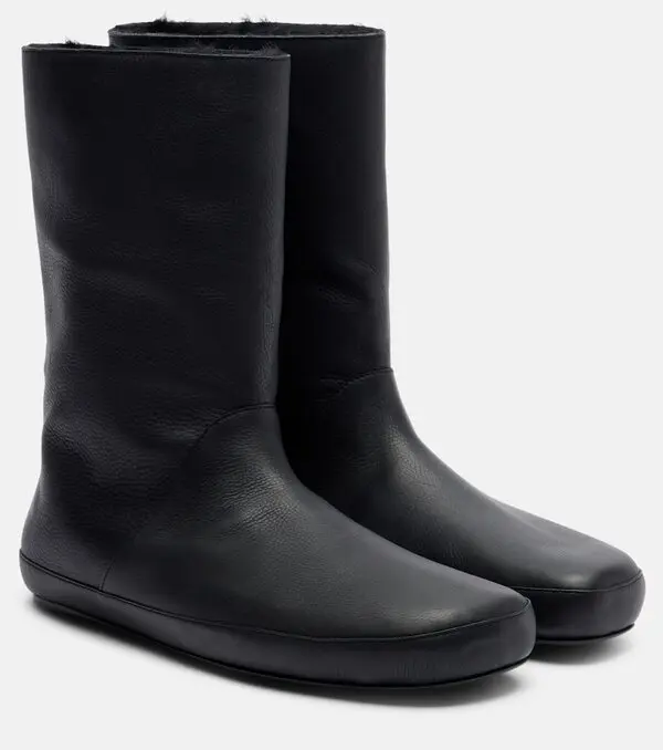 THE ROW Toni Shearling-lined Leather Ankle Boots