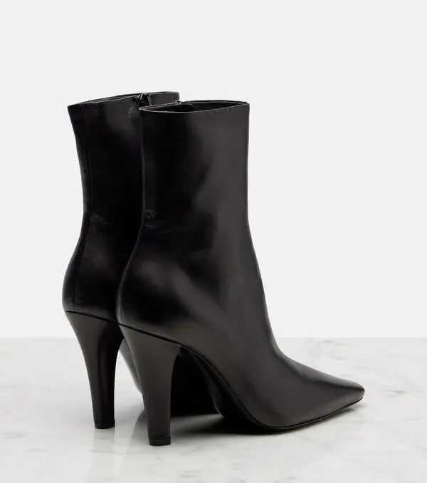 Saint Laurent Jill 95 Leather Ankle Boots - Black
