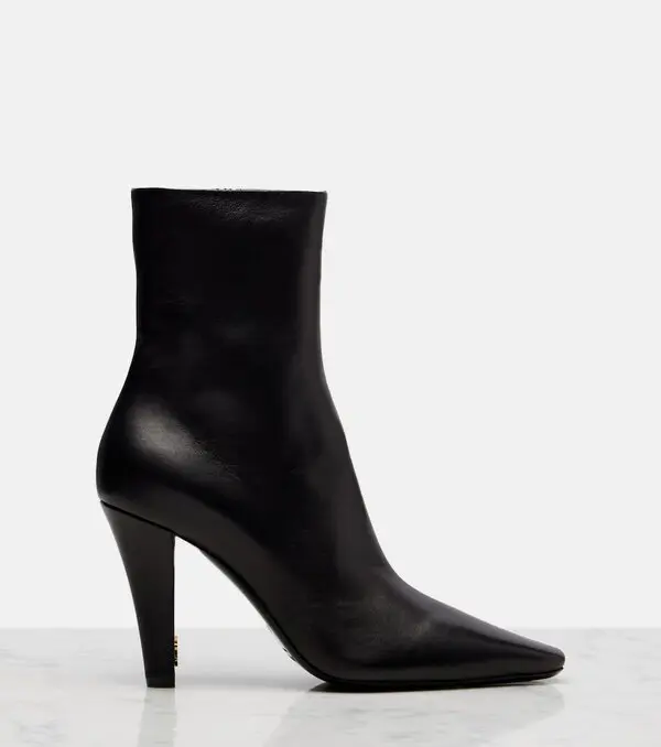 Saint Laurent Jill 95 Leather Ankle Boots - Black