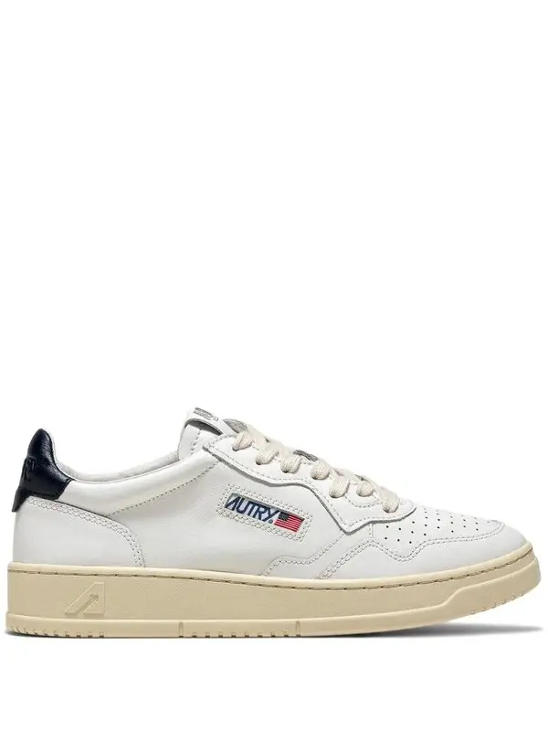 AUTRY Medalist Low Leather Sneakers - White