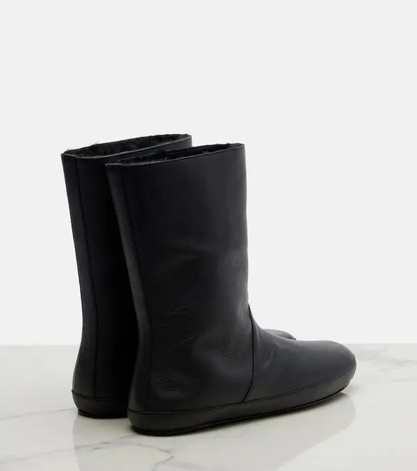 THE ROW Toni Shearling-lined Leather Ankle Boots