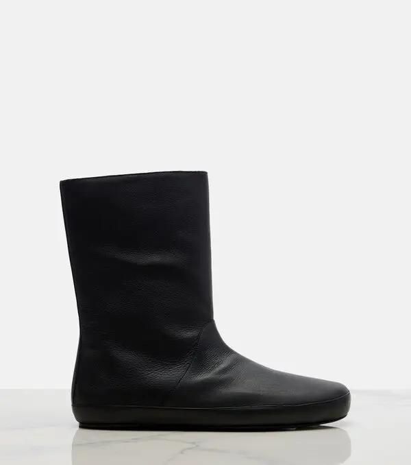 THE ROW Toni Shearling-lined Leather Ankle Boots