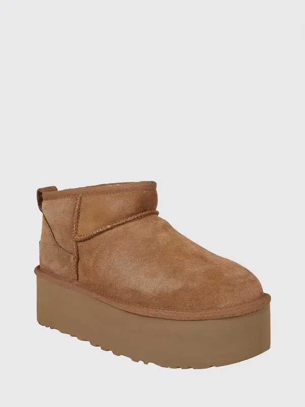 UGG Boots - Camel