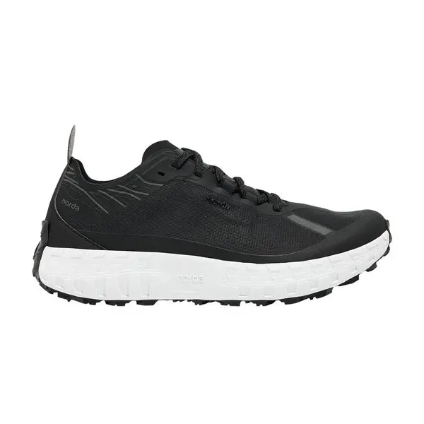NORDA 001a Athletic Sneakers - Black