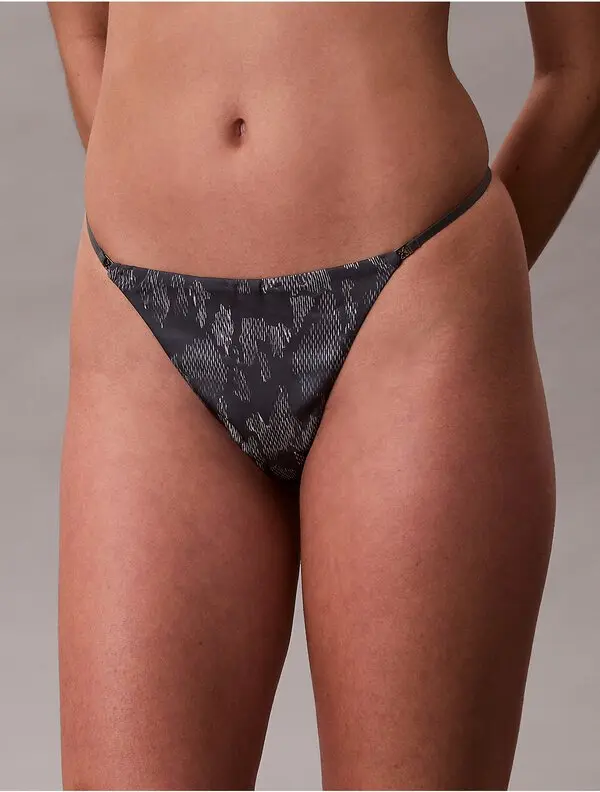 Calvin Klein Signature Satin Thong