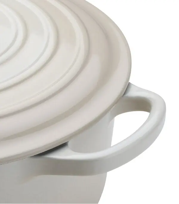 LE CREUSET Cast Iron Round Casserole Dish