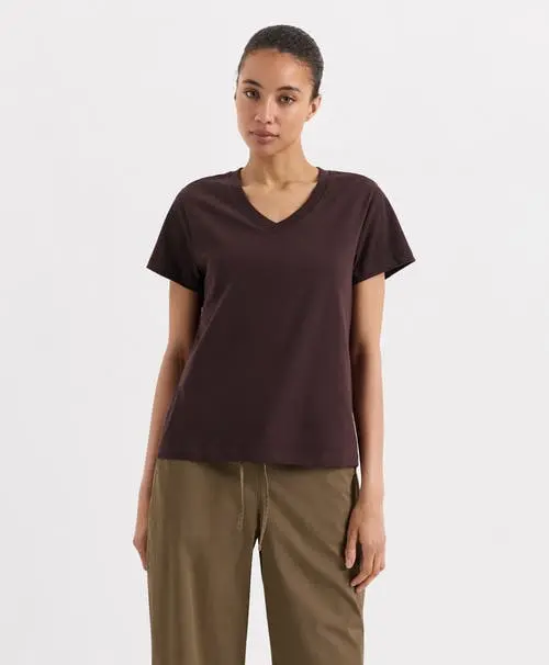PACT Organic Cotton Softspun Essential V-neck Tee - Plum
