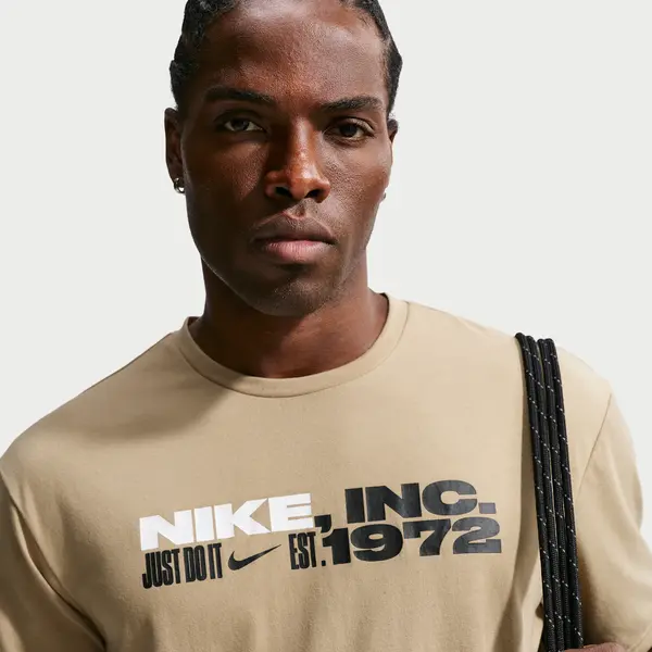 Nike Dri-fit Uv Short Sleeve Top - Brown