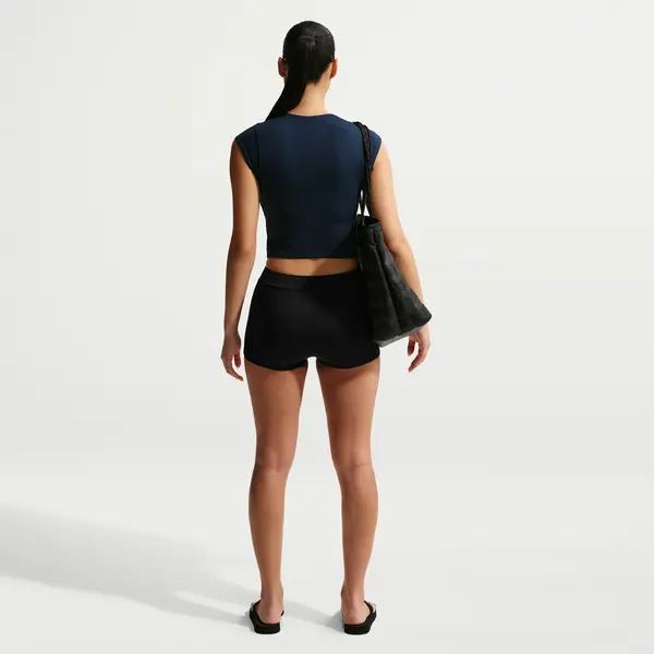 Nike Effortless Essential Kickshort - Black