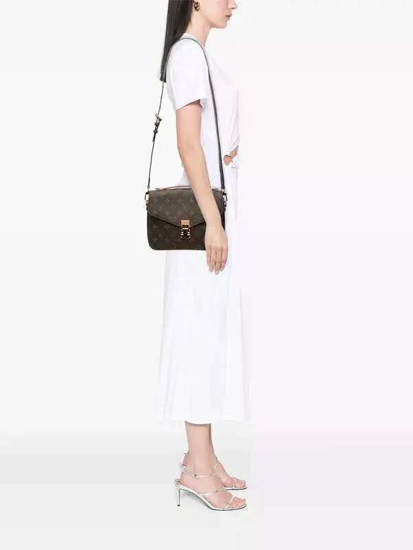 LOUIS VUITTON 2020 Monogram Pochette Metis Satchel - Brown