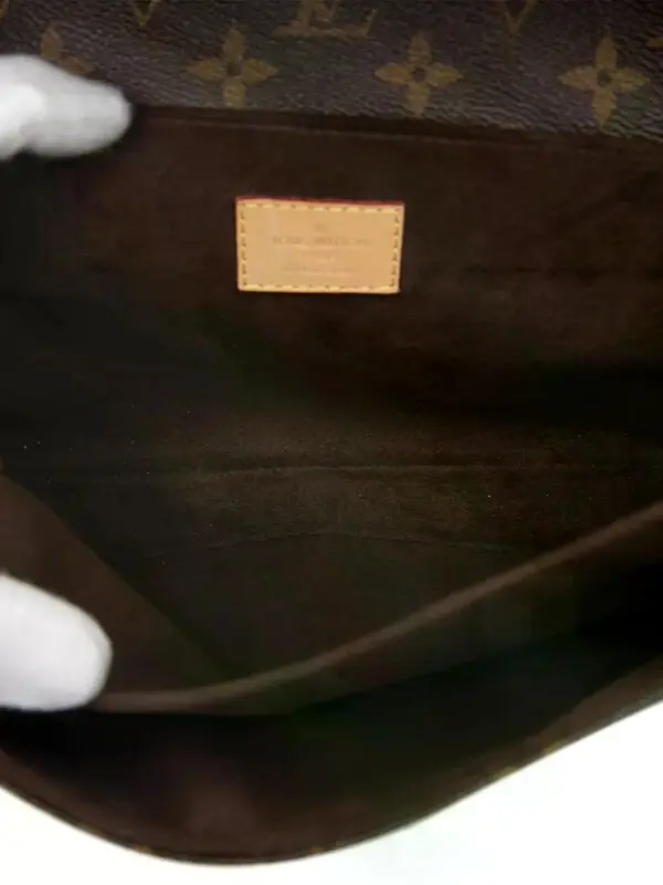 LOUIS VUITTON 2020 Monogram Pochette Metis Satchel - Brown