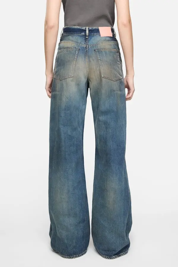 Acne Studios Regular Fit Jeans 2022f