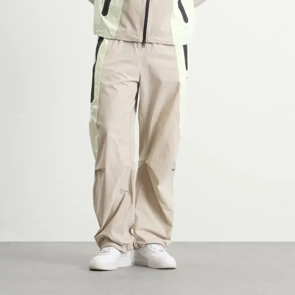 Nike Tech Woven Pro Oversized Pant