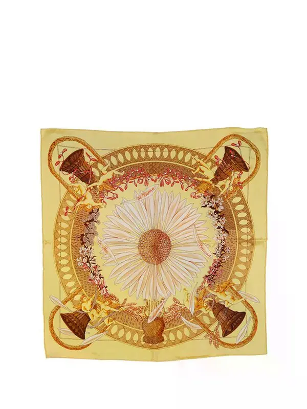 Hermès 20th Century Amours 42 Silk Scarf Scarves - Yellow