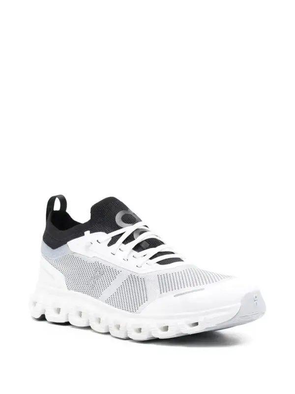 On Versa Sneakers - White