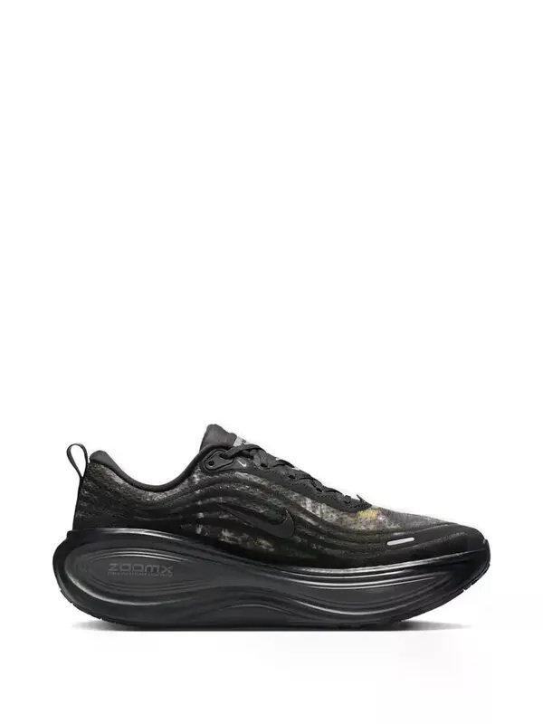 Nike Vomero Plus Sneakers - Black