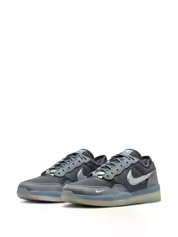 Nike Sb Ps9 Low-top Sneakers