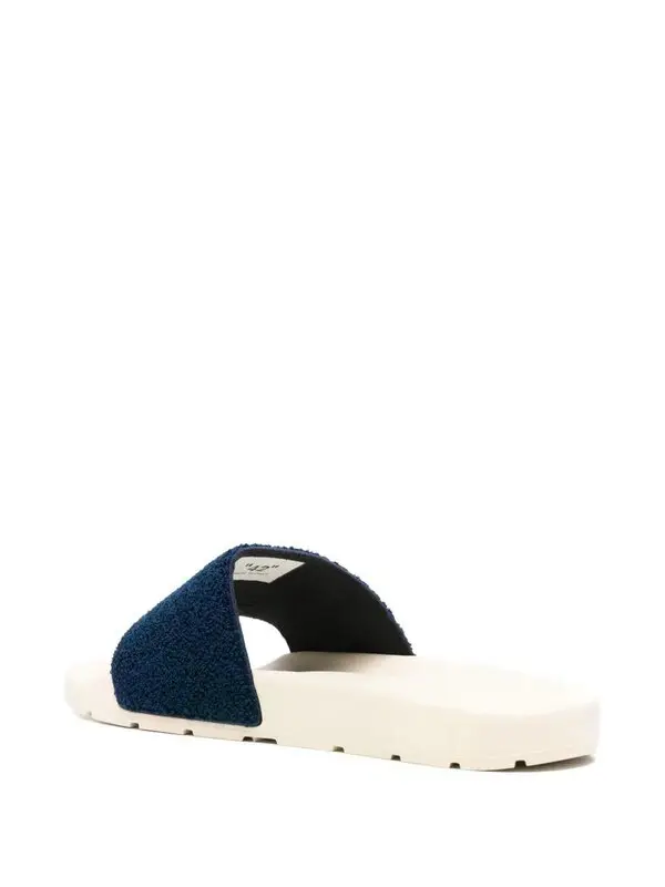Off-White Arrow Textured Flip Flops