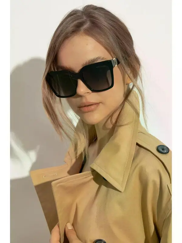 Marc Jacobs Oversized Frame Sunglasses