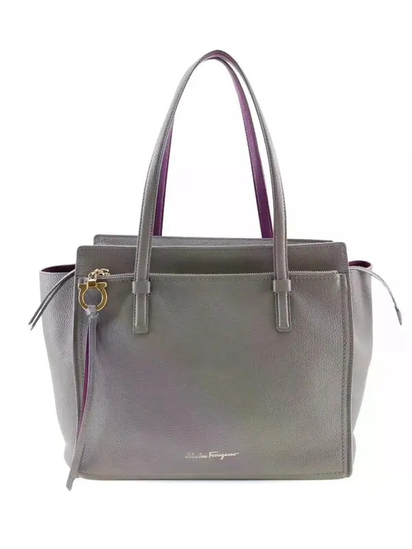 FERRAGAMO 2010-2026 Medium Pebbled Calfskin Amy Tote Bag - Grey