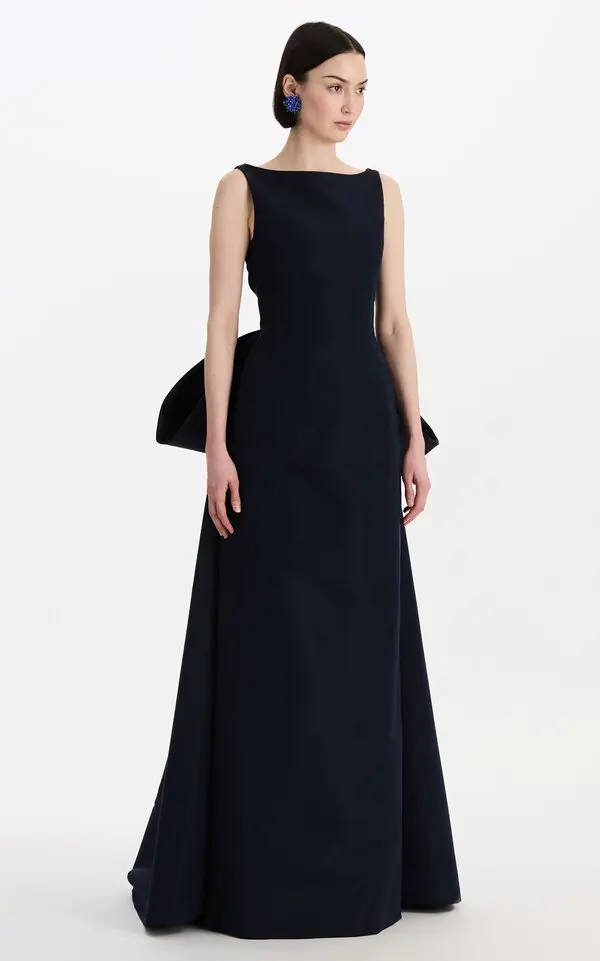 Oscar De La Renta Draped-back Silk-faille Gown