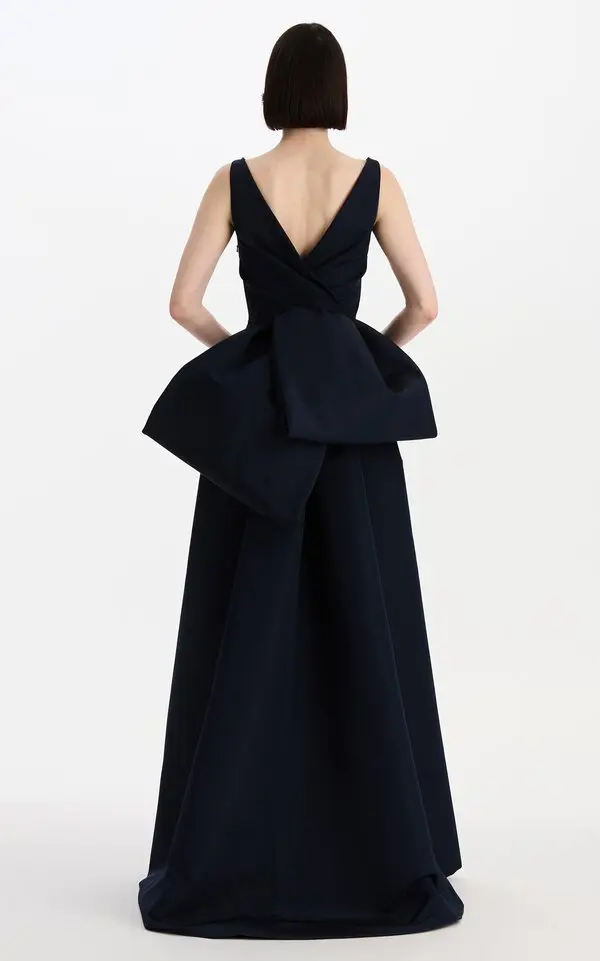 Oscar De La Renta Draped-back Silk-faille Gown