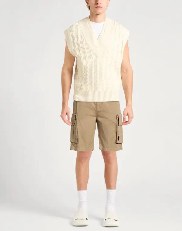 C.P. COMPANY Cargo Shorts - Sand