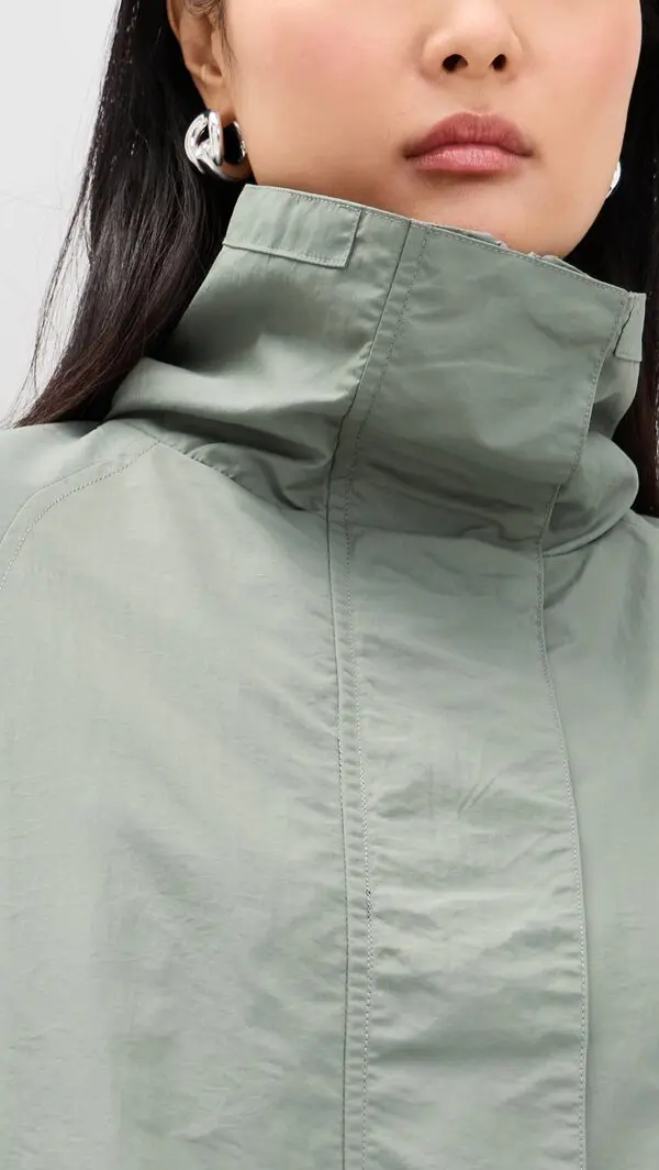 Lioness Shoreline Windbreaker