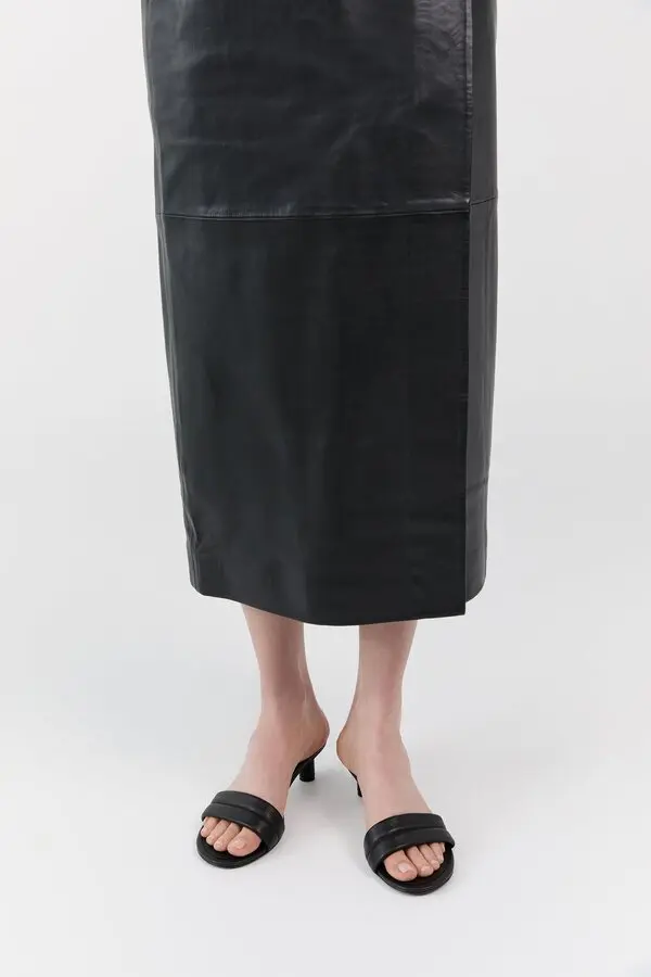 ST. AGNI Stitch Detail Heel Sandals
