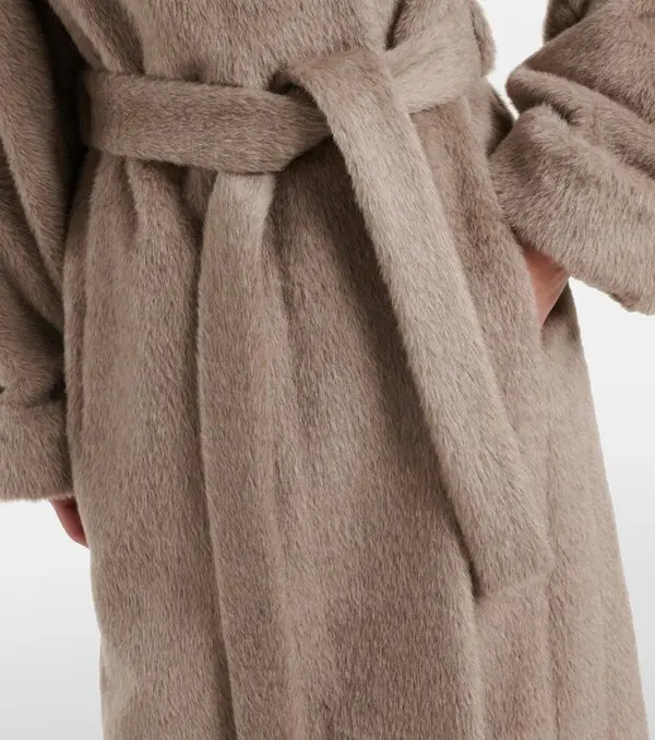 Loro Piana Alpaca And Wool Wrap Coat - Beige