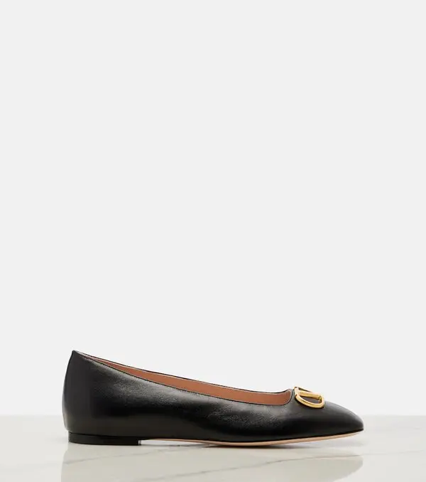 Valentino Garavani Vlogo Leather Ballet Flats - Black