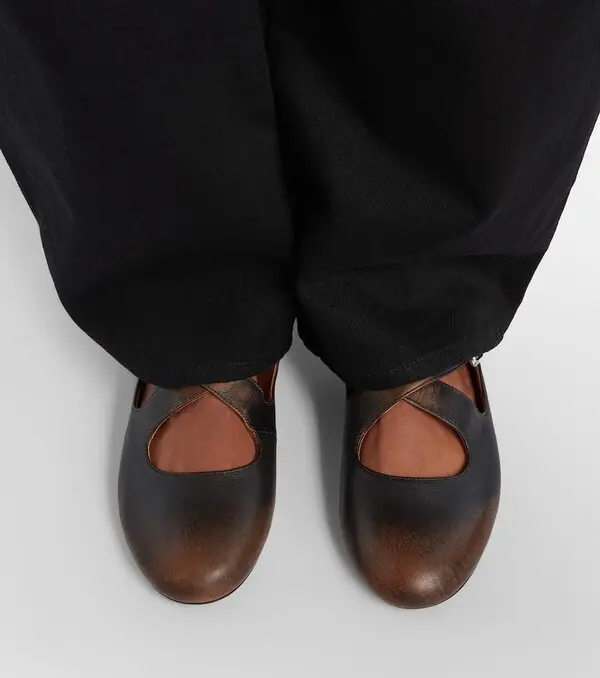 Alaïa Leather Ballerina Flats - Brown