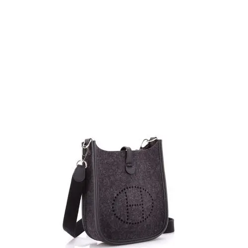 Hermès Evelyne Bag Gen Iii Felt Tpm - Grey